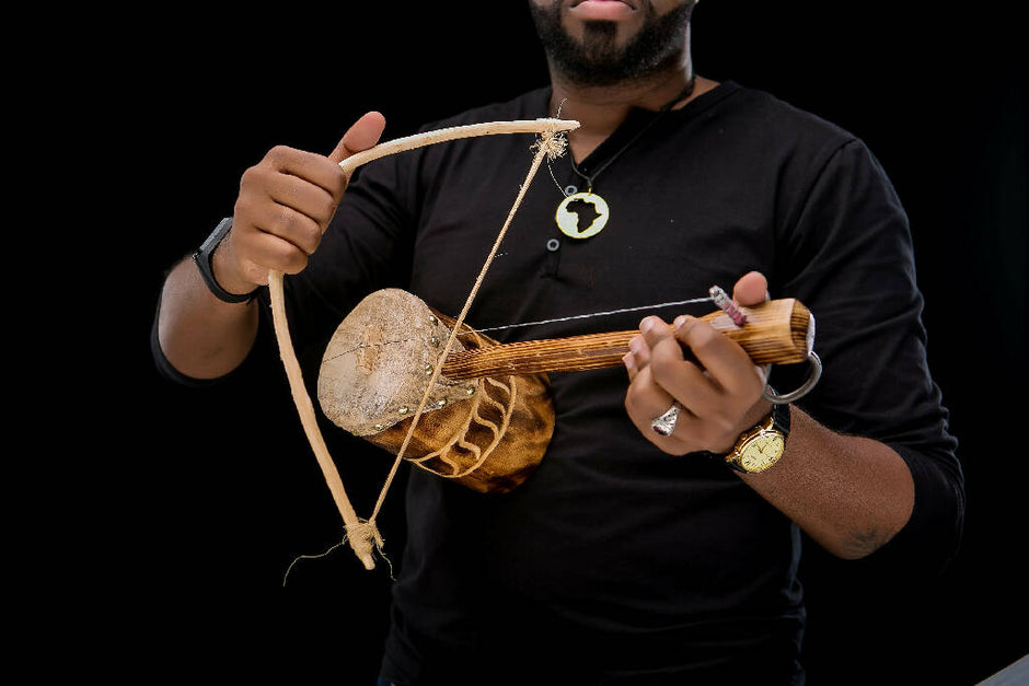 Orutu | Wandindi – Traditional One-String Fiddle – Mawu Africa