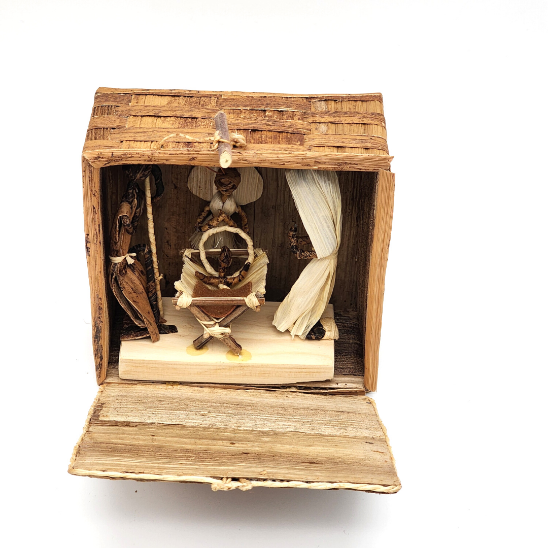 Handmade Nativity Set | Recycled banana leaf